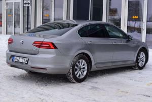 Pelēks Volkswagen Passat 2015 Viļņa, ar dzinēja tilpumu 1.97 L un nobraukumu 342 tūkst. km par 8300 €, foto 4 vietnē AUTOMOTO.COM.LV