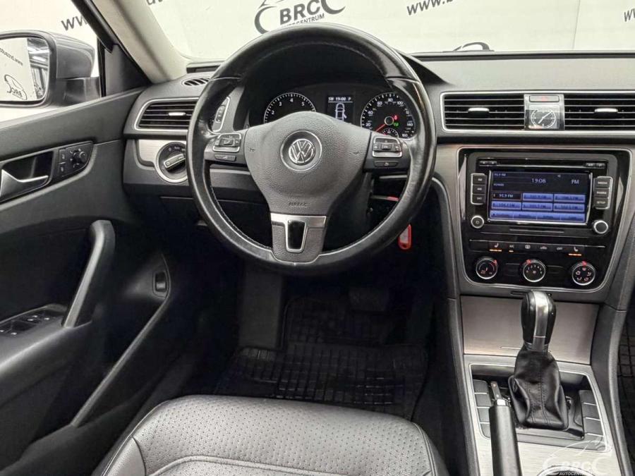 Grey Volkswagen Passat 2015 in Vilnius, with an engine capacity of 1.80 L and mileage of 166 thousand km for 6000 €, photo 14 on AUTOMOTO.COM.LV