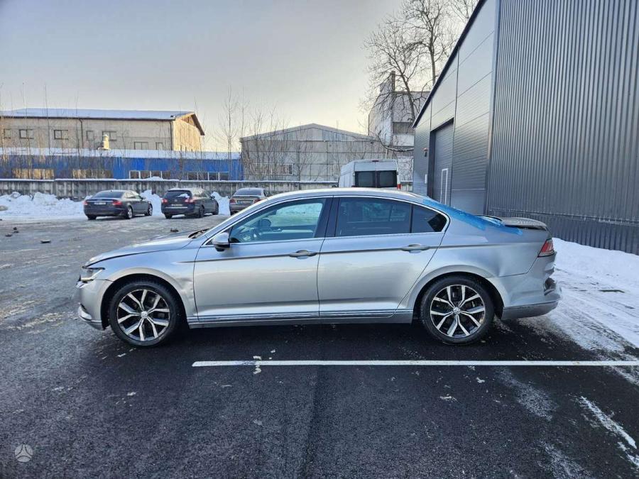 Pelēks Volkswagen Passat 2015 Kauņa, ar dzinēja tilpumu 1.40 L un nobraukumu 221 tūkst. km par 4400 €, foto 5 vietnē AUTOMOTO.COM.LV