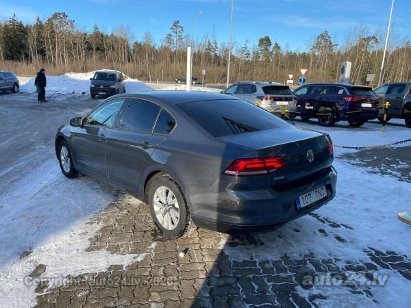 Grey Volkswagen Passat 2015 in Johvi, with an engine capacity of 1.40 L and mileage of 191 thousand km for 9500 €, photo 5 on AUTOMOTO.COM.LV