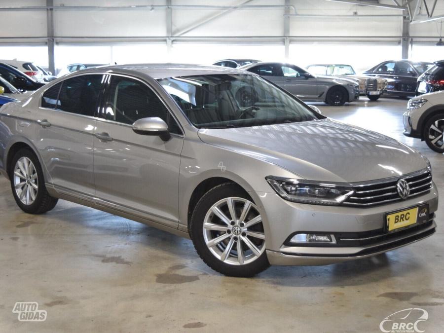 Grey Volkswagen Passat 2015 in Riga, with an engine capacity of 1.40 L and mileage of 172 thousand km for 9900 €, photo 22 on AUTOMOTO.COM.LV