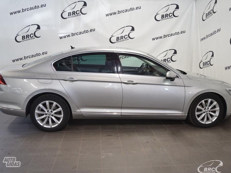 Grey Volkswagen Passat 2015 in Riga, with an engine capacity of 1.40 L and mileage of 172 thousand km for 9900 €, photo 26 on AUTOMOTO.COM.LV