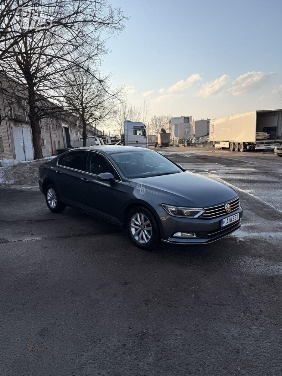 Pelēks Volkswagen Passat 2015 Viļņa, ar dzinēja tilpumu 1.60 L un nobraukumu 232 tūkst. km par 8050 €, foto 2 vietnē AUTOMOTO.COM.LV