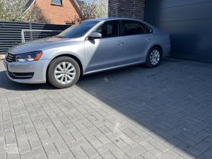 Grey Volkswagen Passat 2015 in Kaunas, with an engine capacity of 1.80 L and mileage of 252 thousand km for 4250 €, photo 4 on AUTOMOTO.COM.LV