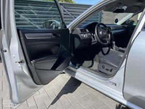 Grey Volkswagen Passat 2015 in Kaunas, with an engine capacity of 1.80 L and mileage of 252 thousand km for 4250 €, photo 9 on AUTOMOTO.COM.LV