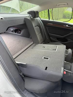 Grey Volkswagen Passat 2015 in Tallinn, with an engine capacity of 1.40 L and mileage of 169 thousand km for 8990 €, photo 18 on AUTOMOTO.COM.LV