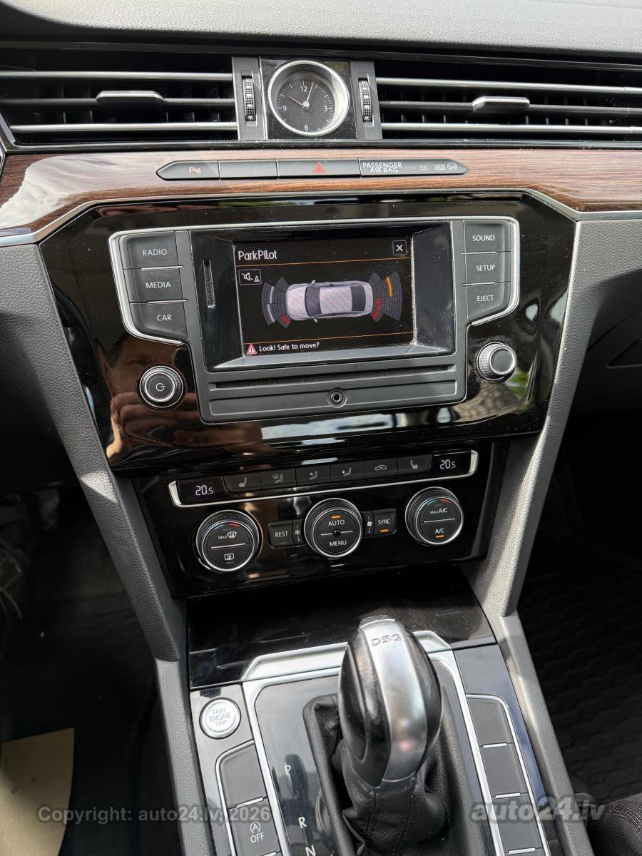 Grey Volkswagen Passat 2015 in Tallinn, with an engine capacity of 1.40 L and mileage of 169 thousand km for 8990 €, photo 21 on AUTOMOTO.COM.LV