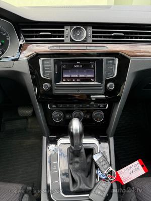 Grey Volkswagen Passat 2015 in Tallinn, with an engine capacity of 1.40 L and mileage of 169 thousand km for 8990 €, photo 22 on AUTOMOTO.COM.LV