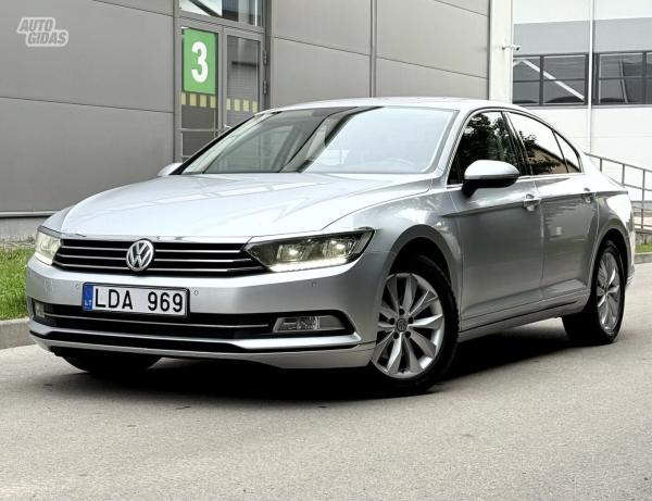 Grey Volkswagen Passat 2015 in Kaunas, with an engine capacity of 1.60 L and mileage of 308 thousand km for 6500 €, photo 1 on AUTOMOTO.COM.LV
