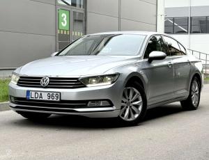 Grey Volkswagen Passat 2015 in Kaunas, with an engine capacity of 1.60 L and mileage of 308 thousand km for 6500 €, photo  on AUTOMOTO.COM.LV