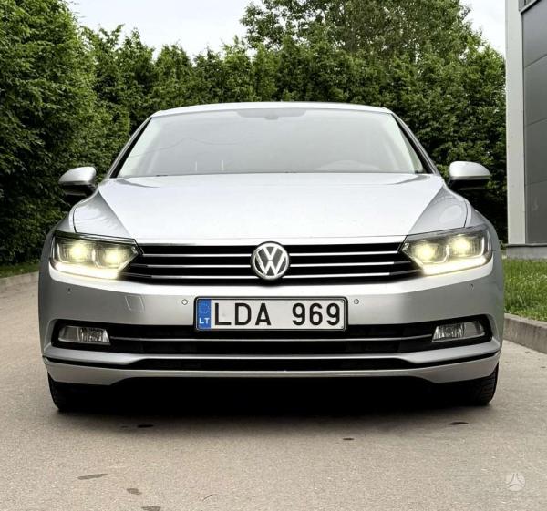Grey Volkswagen Passat 2015 in Kaunas, with an engine capacity of 1.60 L and mileage of 308 thousand km for 6500 €, photo 2 on AUTOMOTO.COM.LV