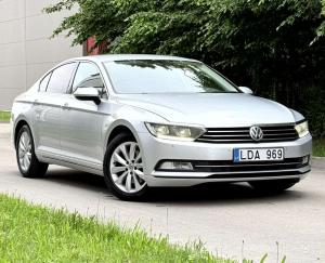 Grey Volkswagen Passat 2015 in Kaunas, with an engine capacity of 1.60 L and mileage of 308 thousand km for 6500 €, photo 4 on AUTOMOTO.COM.LV