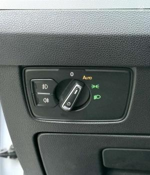 Grey Volkswagen Passat 2015 in Kaunas, with an engine capacity of 1.60 L and mileage of 308 thousand km for 6500 €, photo 14 on AUTOMOTO.COM.LV