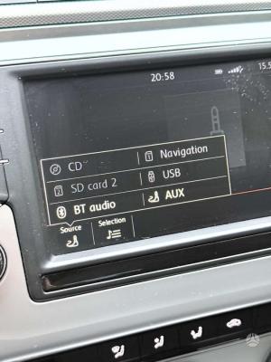 Grey Volkswagen Passat 2015 in Kaunas, with an engine capacity of 1.60 L and mileage of 308 thousand km for 6500 €, photo 16 on AUTOMOTO.COM.LV