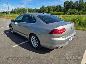 Pelēks Volkswagen Passat 2015 Tallina, ar dzinēja tilpumu 2.00 L un nobraukumu 230 tūkst. km par 12900 €, foto 9 vietnē AUTOMOTO.COM.LV