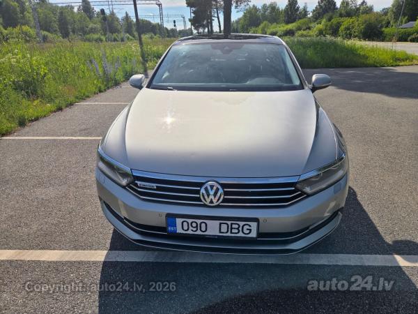 Grey Volkswagen Passat 2015 in Tallinn, with an engine capacity of 2.00 L and mileage of 230 thousand km for 12900 €, photo 9 on AUTOMOTO.COM.LV