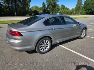 Pelēks Volkswagen Passat 2015 Tallina, ar dzinēja tilpumu 2.00 L un nobraukumu 230 tūkst. km par 12900 €, foto 13 vietnē AUTOMOTO.COM.LV