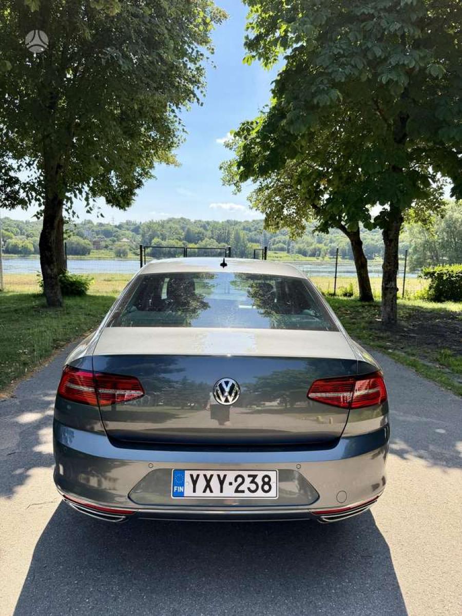 Pelēks Volkswagen Passat 2015 Kauņa, ar dzinēja tilpumu 1.97 L un nobraukumu 312 tūkst. km par 10400 €, foto 9 vietnē AUTOMOTO.COM.LV