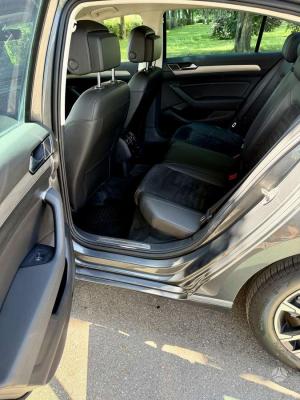 Pelēks Volkswagen Passat 2015 Kauņa, ar dzinēja tilpumu 1.97 L un nobraukumu 312 tūkst. km par 10400 €, foto 20 vietnē AUTOMOTO.COM.LV