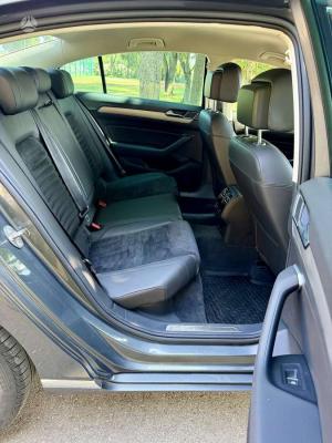 Pelēks Volkswagen Passat 2015 Kauņa, ar dzinēja tilpumu 1.97 L un nobraukumu 312 tūkst. km par 10400 €, foto 21 vietnē AUTOMOTO.COM.LV