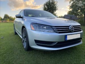 Grey Volkswagen Passat 2015 in Vilnius, with an engine capacity of 1.80 L and mileage of 236 thousand km for 5000 €, photo  on AUTOMOTO.COM.LV