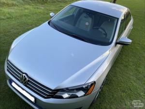 Grey Volkswagen Passat 2015 in Vilnius, with an engine capacity of 1.80 L and mileage of 236 thousand km for 5000 €, photo 11 on AUTOMOTO.COM.LV