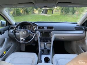 Grey Volkswagen Passat 2015 in Vilnius, with an engine capacity of 1.80 L and mileage of 236 thousand km for 5000 €, photo 16 on AUTOMOTO.COM.LV