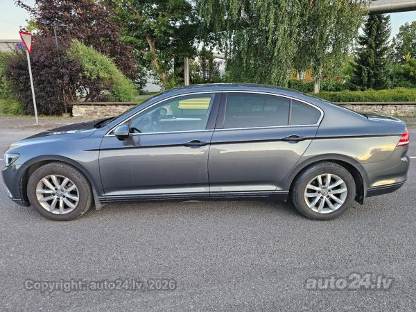 Grey Volkswagen Passat 2015 in Paide, with an engine capacity of 1.40 L and mileage of 128 thousand km for 10990 €, photo 3 on AUTOMOTO.COM.LV