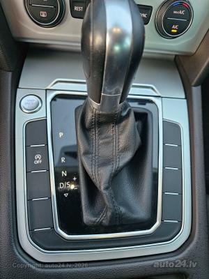 Grey Volkswagen Passat 2015 in Paide, with an engine capacity of 1.40 L and mileage of 128 thousand km for 10990 €, photo 17 on AUTOMOTO.COM.LV