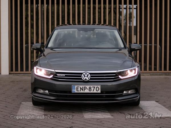 Pelēks Volkswagen Passat 2015 Tallina, ar dzinēja tilpumu 2.00 L un nobraukumu 232 tūkst. km par 11500 €, foto 2 vietnē AUTOMOTO.COM.LV