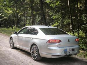 Grey Volkswagen Passat 2015 in Telschi, with an engine capacity of 1.97 L and mileage of 260 thousand km for 3600 €, photo 4 on AUTOMOTO.COM.LV