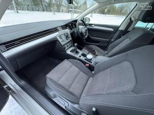 Grey Volkswagen Passat 2016 in Vilnius, with an engine capacity of 2.00 L and mileage of 177 thousand km for 4200 €, photo 5 on AUTOMOTO.COM.LV