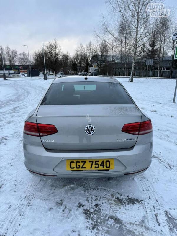 Pelēks Volkswagen Passat 2016 Viļņa, ar dzinēja tilpumu 2.00 L un nobraukumu 177 tūkst. km par 4200 €, foto 7 vietnē AUTOMOTO.COM.LV