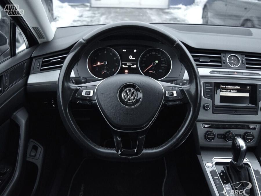 Grey Volkswagen Passat 2016 in Riga, with an engine capacity of 1.40 L and mileage of 279 thousand km for 6400 €, photo 10 on AUTOMOTO.COM.LV