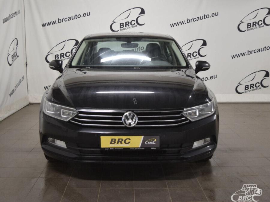 Grey Volkswagen Passat 2016 in Riga, with an engine capacity of 1.40 L and mileage of 279 thousand km for 6400 €, photo 20 on AUTOMOTO.COM.LV