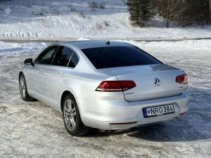 Grey Volkswagen Passat 2016 in Vilnius, with an engine capacity of 2.00 L and mileage of 290 thousand km for 8800 €, photo 7 on AUTOMOTO.COM.LV