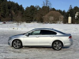 Grey Volkswagen Passat 2016 in Vilnius, with an engine capacity of 2.00 L and mileage of 290 thousand km for 8800 €, photo 8 on AUTOMOTO.COM.LV