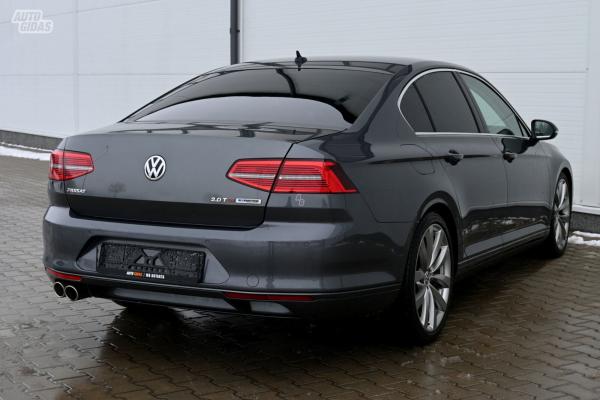 Grey Volkswagen Passat 2016 in Kretinga, with an engine capacity of 2.00 L and mileage of 280 thousand km for 11799 €, photo 7 on AUTOMOTO.COM.LV