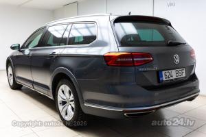 Grey Volkswagen Passat 2016 in Johvi, with an engine capacity of 2.00 L and mileage of 272 thousand km for 12000 €, photo 6 on AUTOMOTO.COM.LV