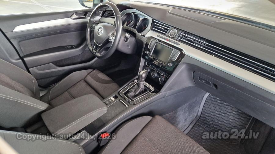 Pelēks Volkswagen Passat 2016 Tallina, ar dzinēja tilpumu 2.00 L un nobraukumu 142 tūkst. km par 14900 €, foto 8 vietnē AUTOMOTO.COM.LV