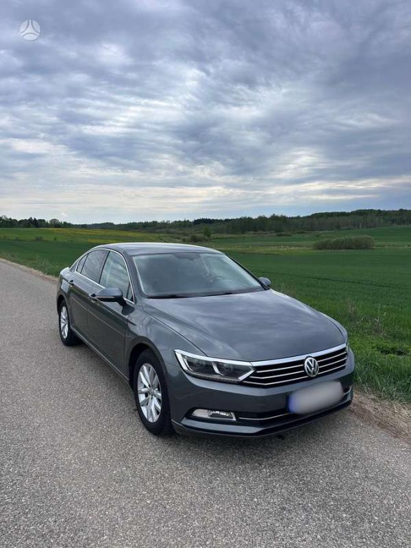 Pelēks Volkswagen Passat 2016 Viļņa, ar dzinēja tilpumu 1.97 L un nobraukumu 330 tūkst. km par 7250 €, foto 1 vietnē AUTOMOTO.COM.LV