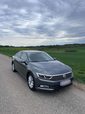 Grey Volkswagen Passat 2016 in Vilnius, with an engine capacity of 1.97 L and mileage of 330 thousand km for 7250 €, photo  on AUTOMOTO.COM.LV