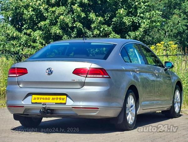 Grey Volkswagen Passat 2016 in Tartu, with an engine capacity of 0.00 L and mileage of 194 thousand km for 10490 €, photo 4 on AUTOMOTO.COM.LV