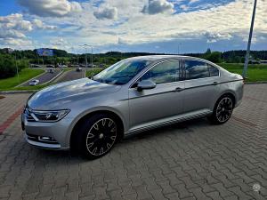 Grey Volkswagen Passat 2016 in Vilnius, with an engine capacity of 2.00 L and mileage of 274 thousand km for 11000 €, photo 4 on AUTOMOTO.COM.LV