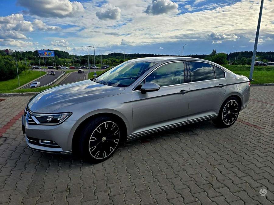 Grey Volkswagen Passat 2016 in Vilnius, with an engine capacity of 2.00 L and mileage of 274 thousand km for 11000 €, photo 4 on AUTOMOTO.COM.LV
