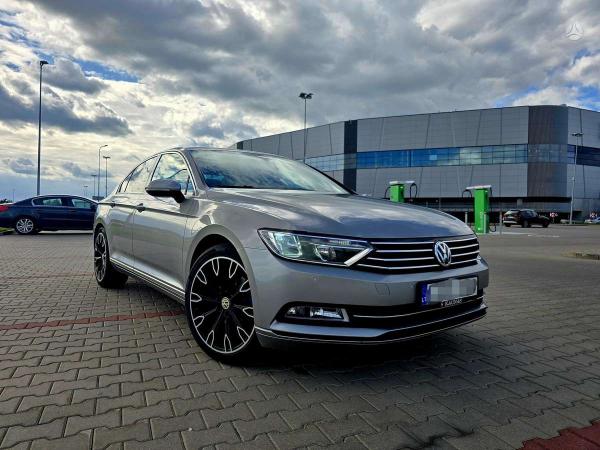 Pelēks Volkswagen Passat 2016 Viļņa, ar dzinēja tilpumu 2.00 L un nobraukumu 274 tūkst. km par 11000 €, foto 4 vietnē AUTOMOTO.COM.LV