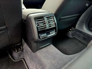 Grey Volkswagen Passat 2016 in Vilnius, with an engine capacity of 2.00 L and mileage of 274 thousand km for 11000 €, photo 14 on AUTOMOTO.COM.LV