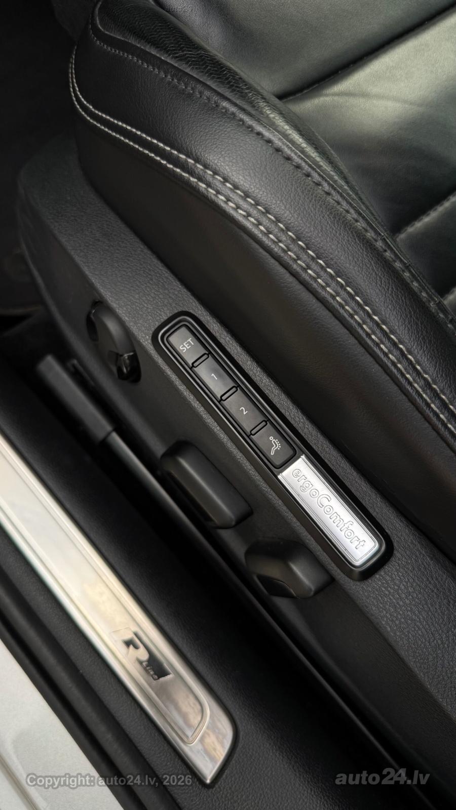 Pelēks Volkswagen Passat 2016 Tallina, ar dzinēja tilpumu 1.40 L un nobraukumu 167 tūkst. km par 14900 €, foto 14 vietnē AUTOMOTO.COM.LV