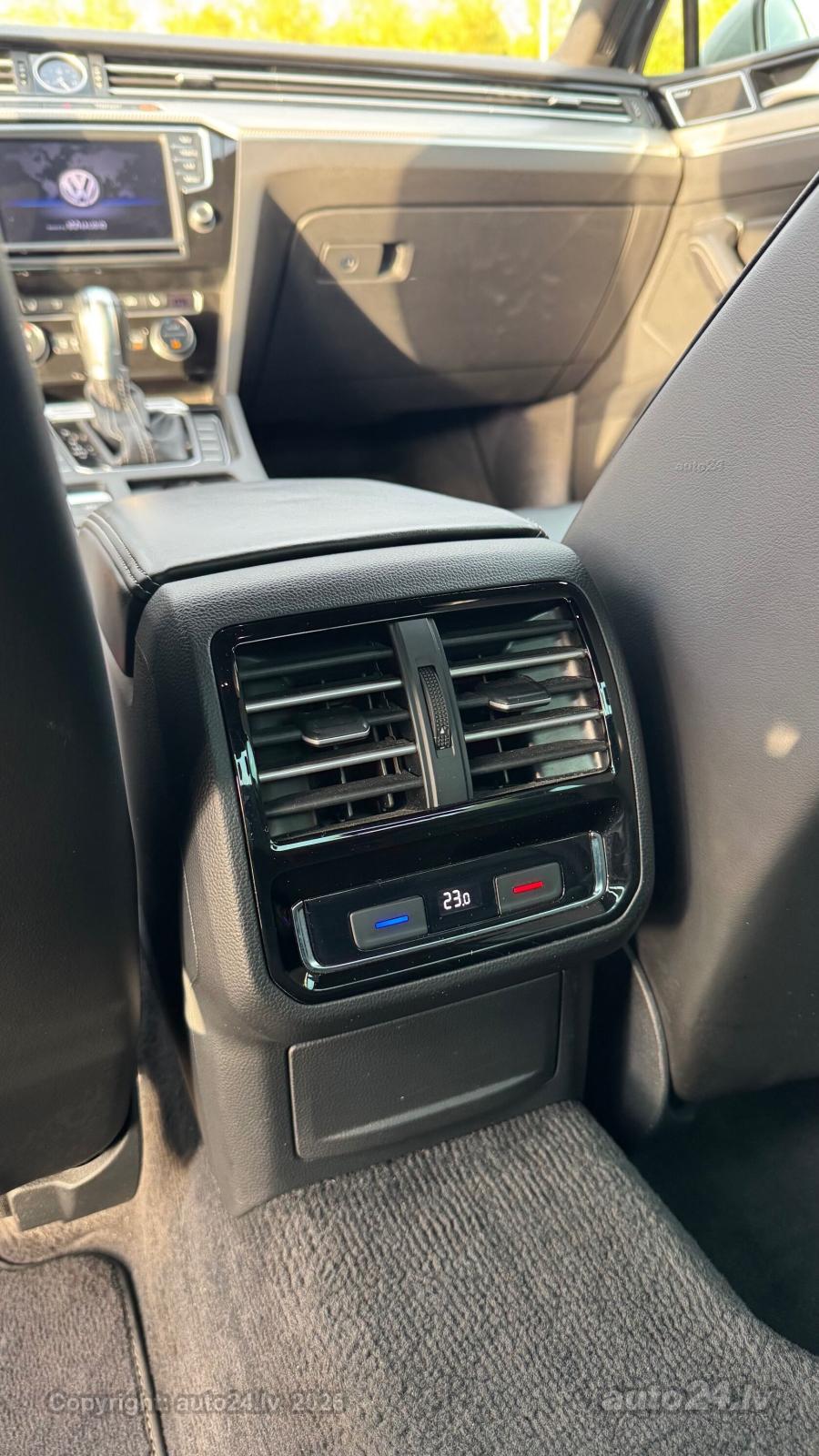 Pelēks Volkswagen Passat 2016 Tallina, ar dzinēja tilpumu 1.40 L un nobraukumu 167 tūkst. km par 14900 €, foto 17 vietnē AUTOMOTO.COM.LV