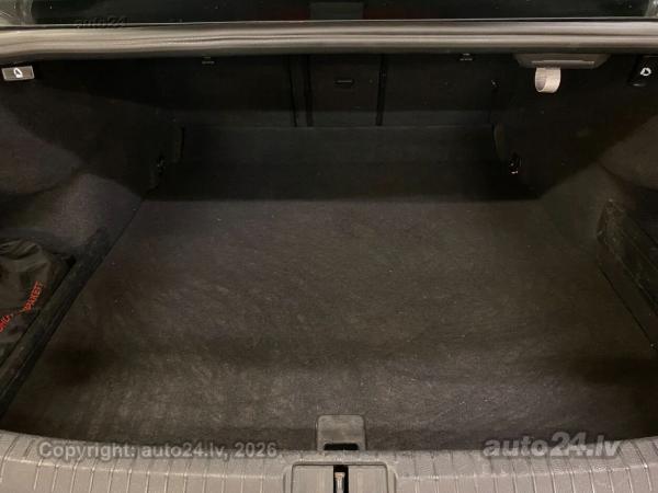 Volkswagen Passat 2016 in Voru on AUTOMOTO.COM.LV Grey Volkswagen Passat 2016 in Voru, with an engine capacity of 1.40 L and mileage of 203 thousand km for 8900 €, photo 9 on AUTOMOTO.COM.LV